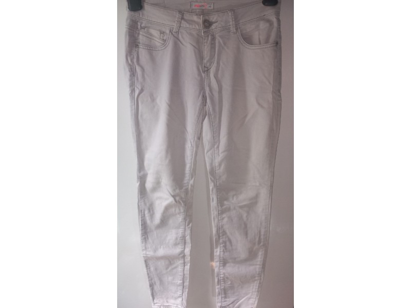 FB Sister pantalone - farmerke - vel. XS