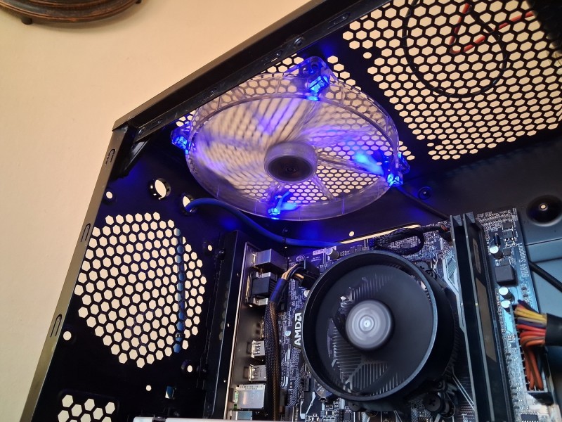 Thermaltake 17cm Blue LED ventilator