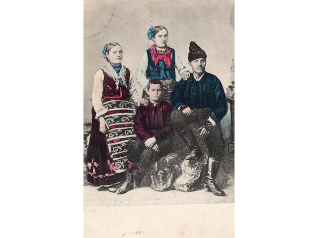 Srpska narodna nosnja