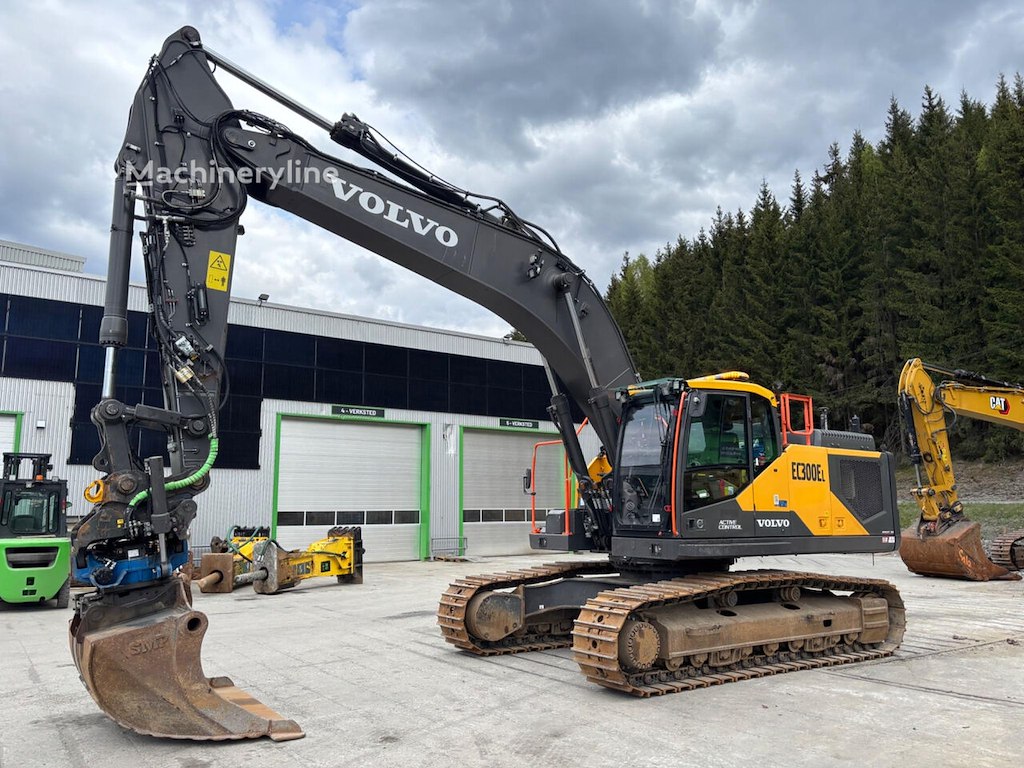 Volvo EC 300EL bager guseničar