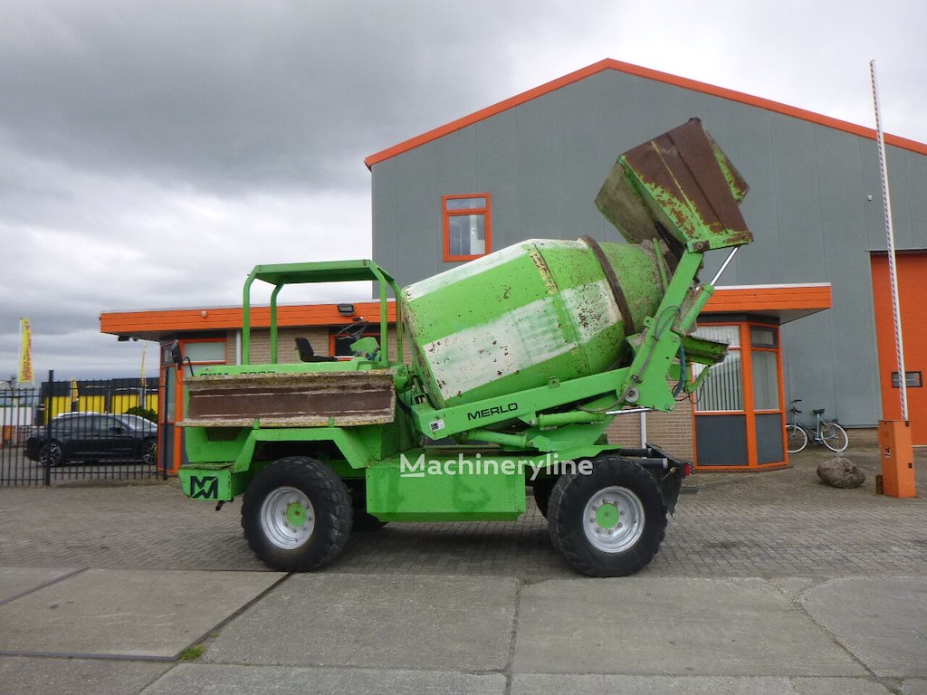 Merlo DBM3000 kamion s mešalicom za beton