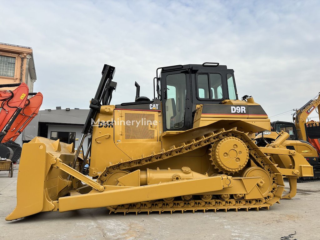 Caterpillar D9R buldožer