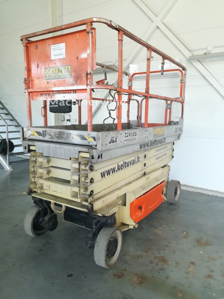 JLG 3246 ES (new batteries) makazasta platforma