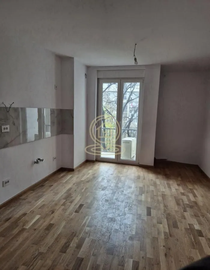 Izdavanje, poslovni prostor, 46m², Savski Venac, Beograd