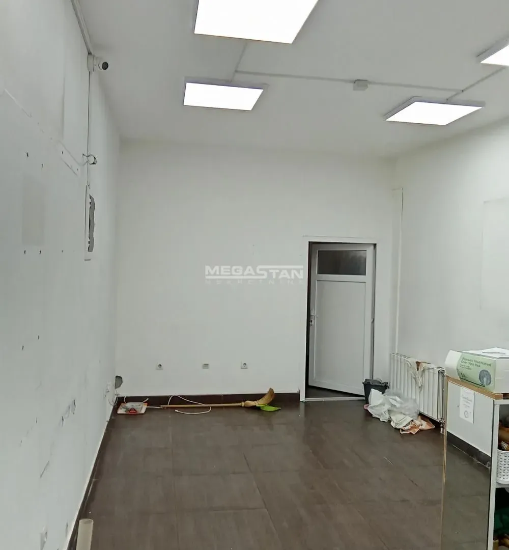 Prodaja, poslovni prostor, 58m², Stari Grad, Beograd