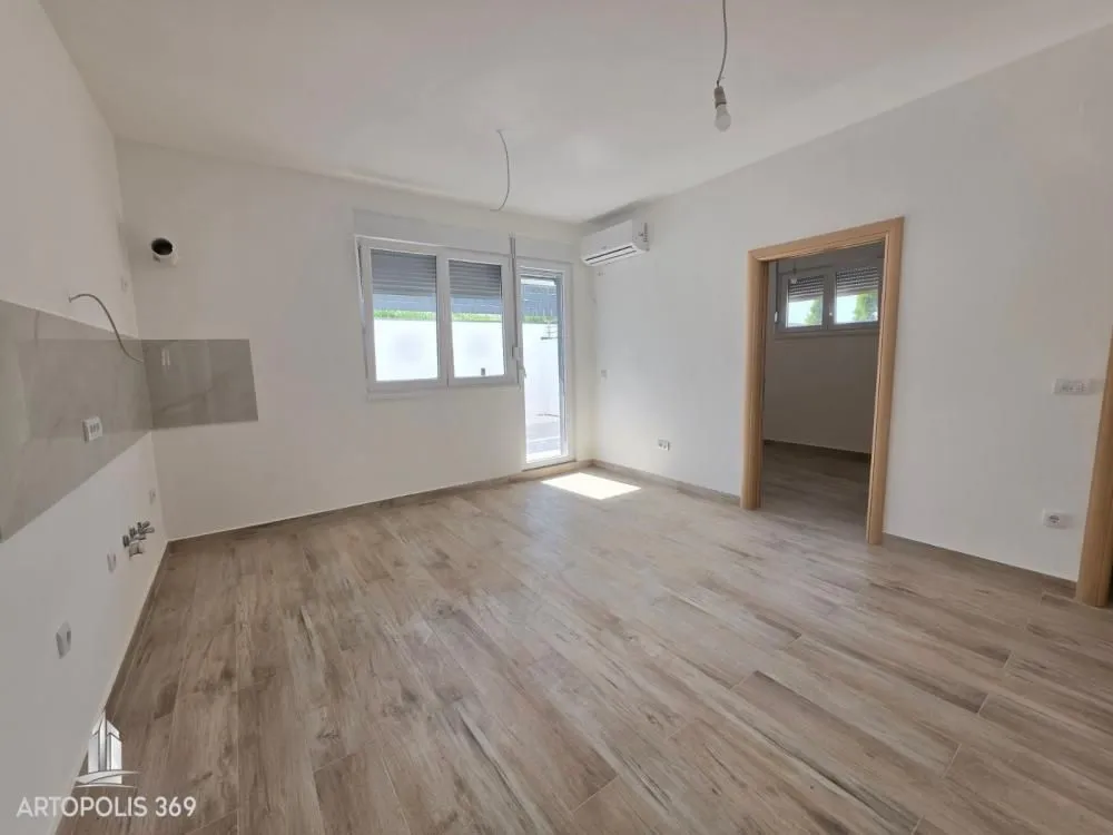 Prodaja, jednosoban stan, 62m², Ledine, Beograd