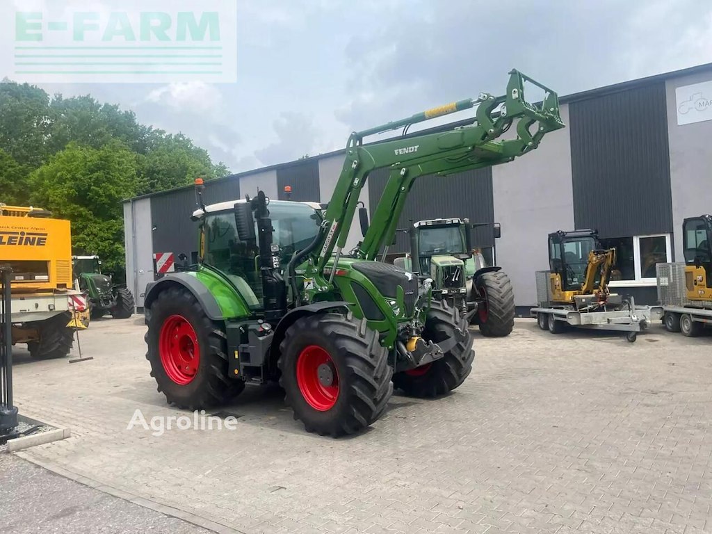 Fendt 724 vario profiplus traktor točkaš