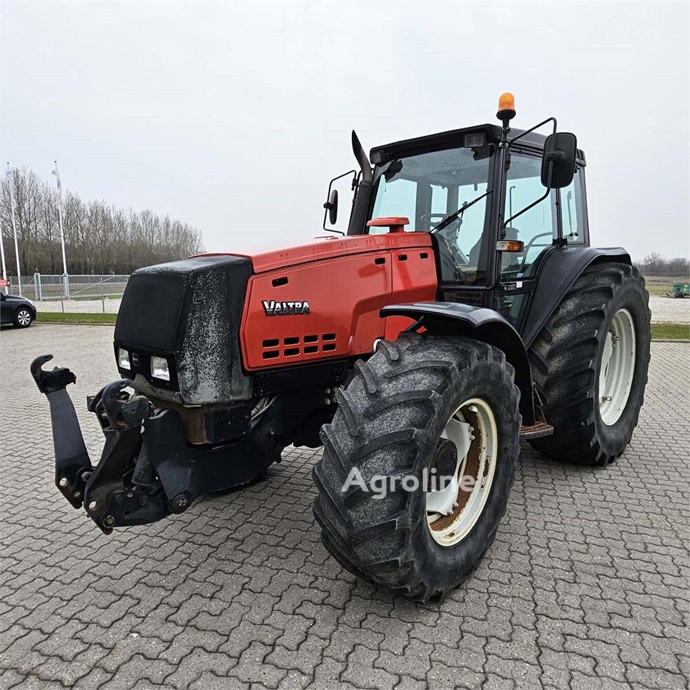 Prodaje se Valtra 8400 traktor točkaš na aukciji