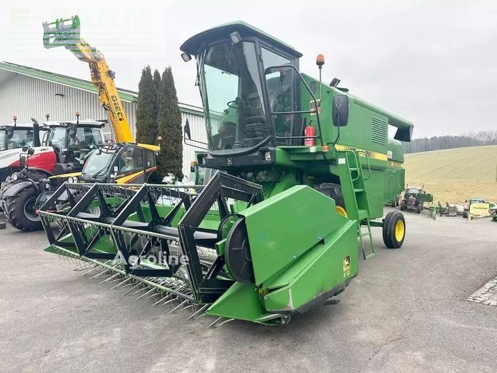 John Deere 1158 kombajn za žito