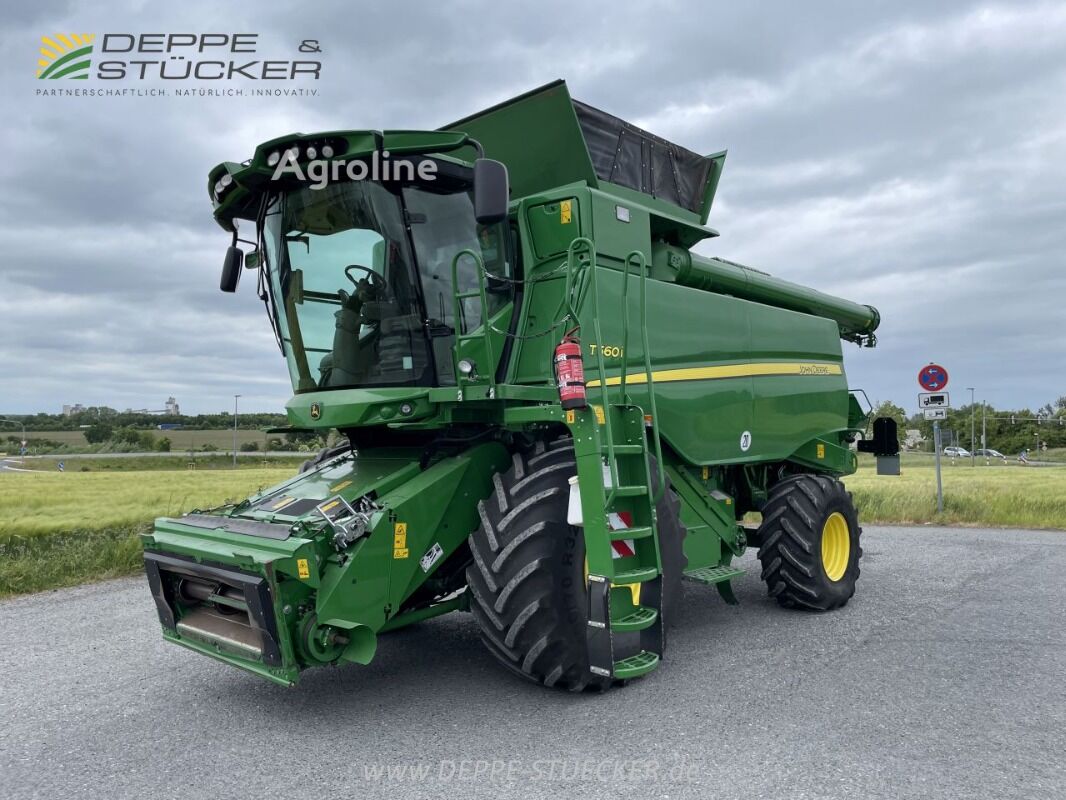 John Deere T560 mit 725PF kombajn za žito