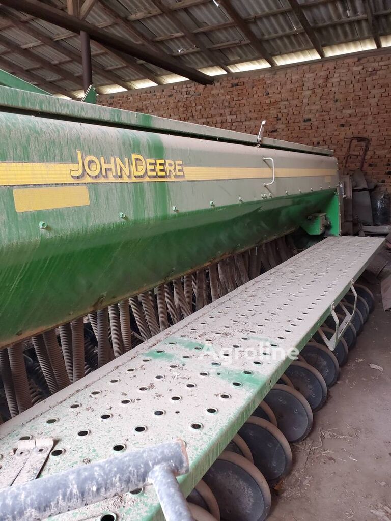 John Deere 455 mehanička sejalica
