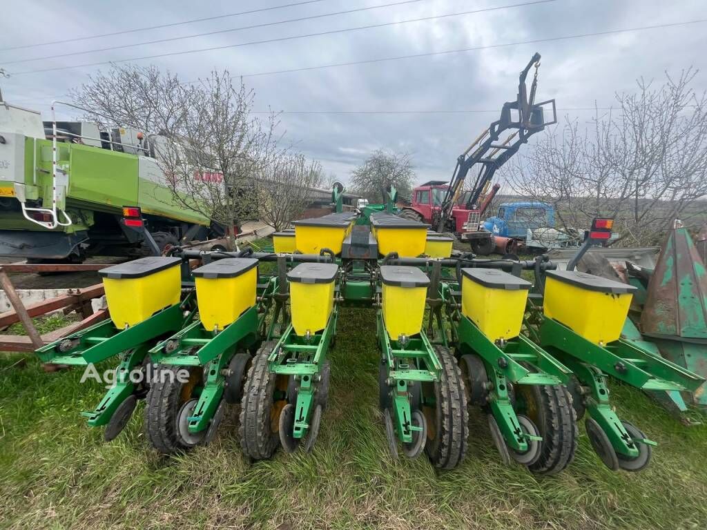 John Deere 7200 pneumatska precizna sejalica