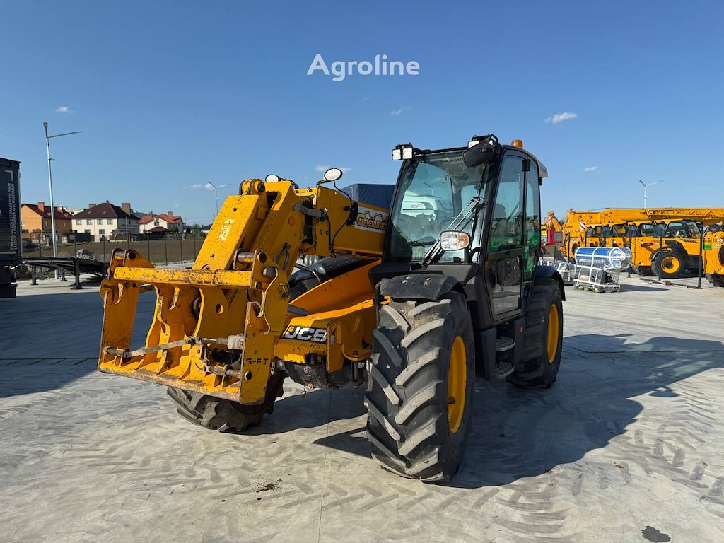 JCB 541-70 AGRI PRO poljoprivredni utovarivač