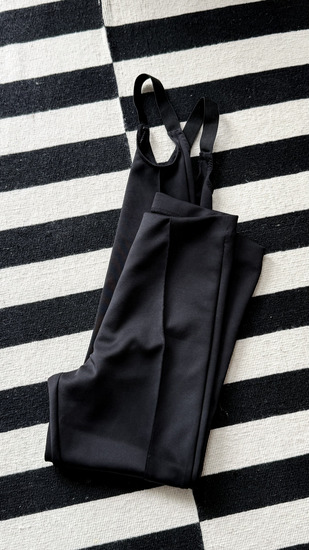 H&M helanke sa trakom za petu
