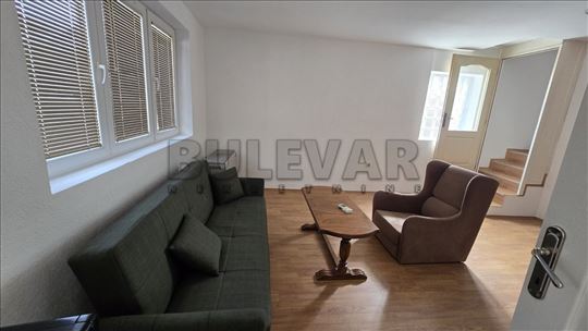 Izdaje se kuća na Paliluli, 79m2