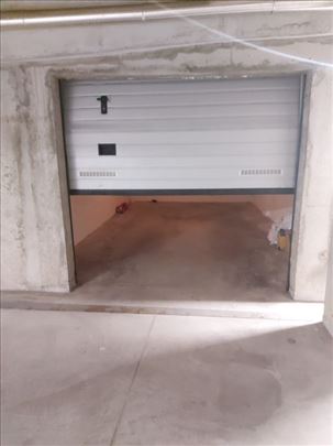Belville-garažni boks -ispod zgrade Mimoza 20 m2,