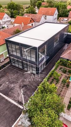 Poslovna zgrada, mereno 670m2, Stara Pazova ID#150