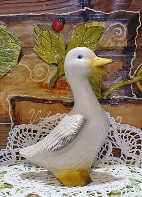 Keramicka figurica