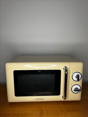 Cecotec Retro mikrotalasna – krem boja – očuvana