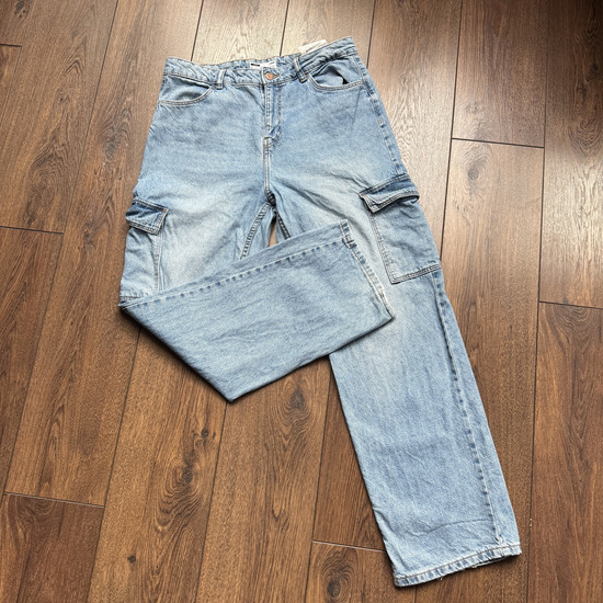 Bershka Cargo farmerke