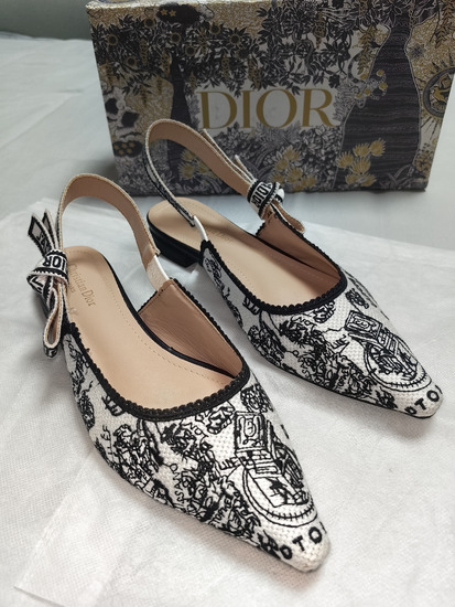 Dior baletanke