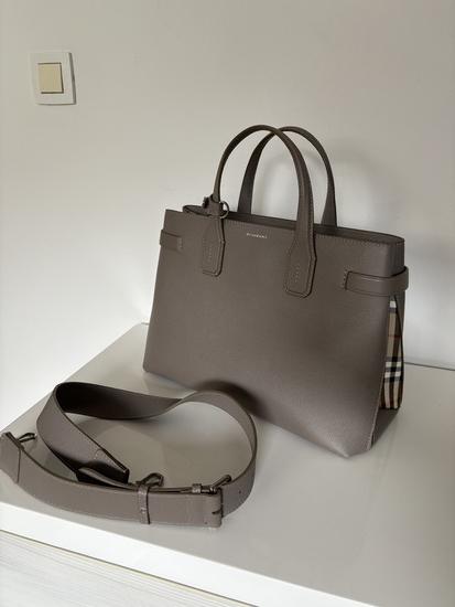 Burberry tasna original
