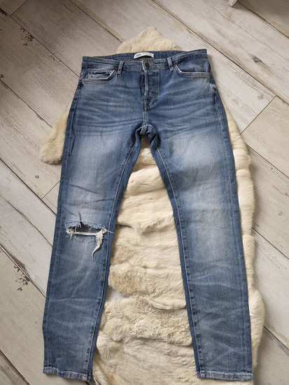 Zara farmerice 44