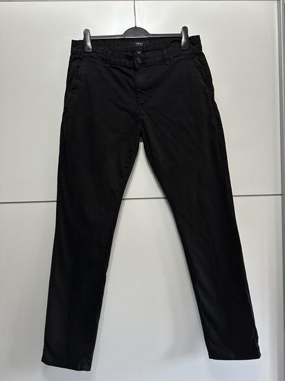 Muske pantalone