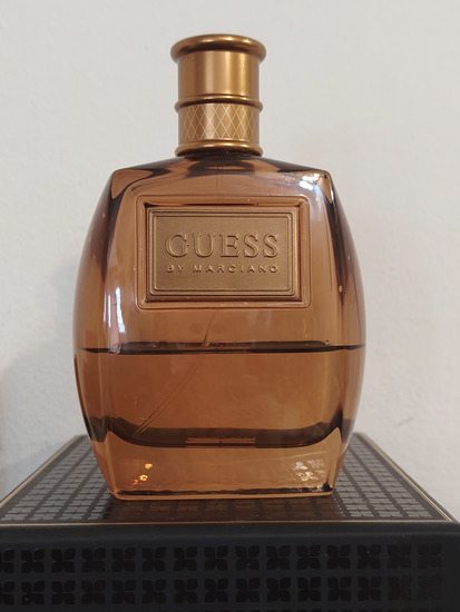 GUESS By Marciano