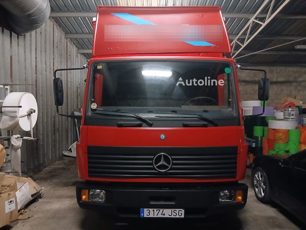 Prodaje se Mercedes-Benz kamion furgon na aukciji