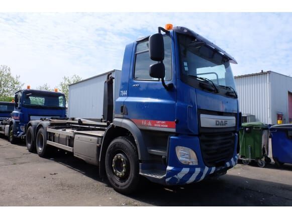 Prodaje se DAF CF400FAS rol kiper sa kukom na aukciji