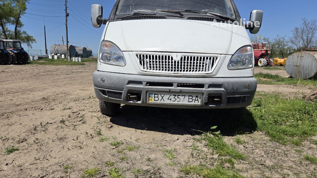 GAZ 33023-414 kamion s ravnom platformom < 3.5t