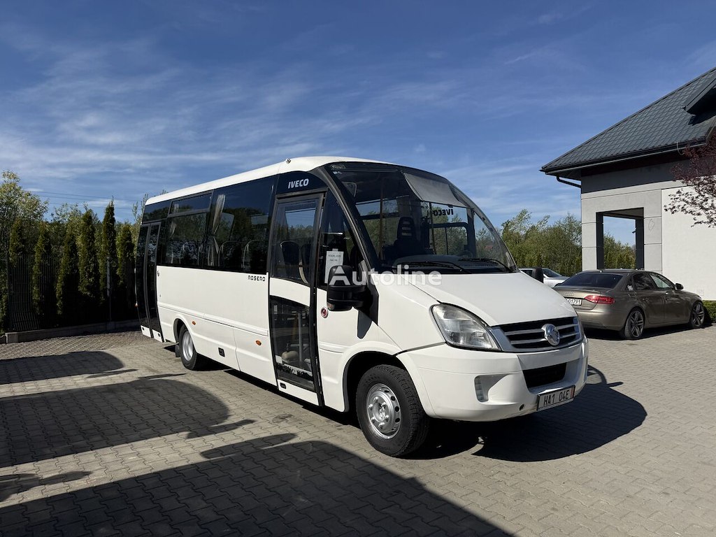 IVECO Rosero First putnički minibus