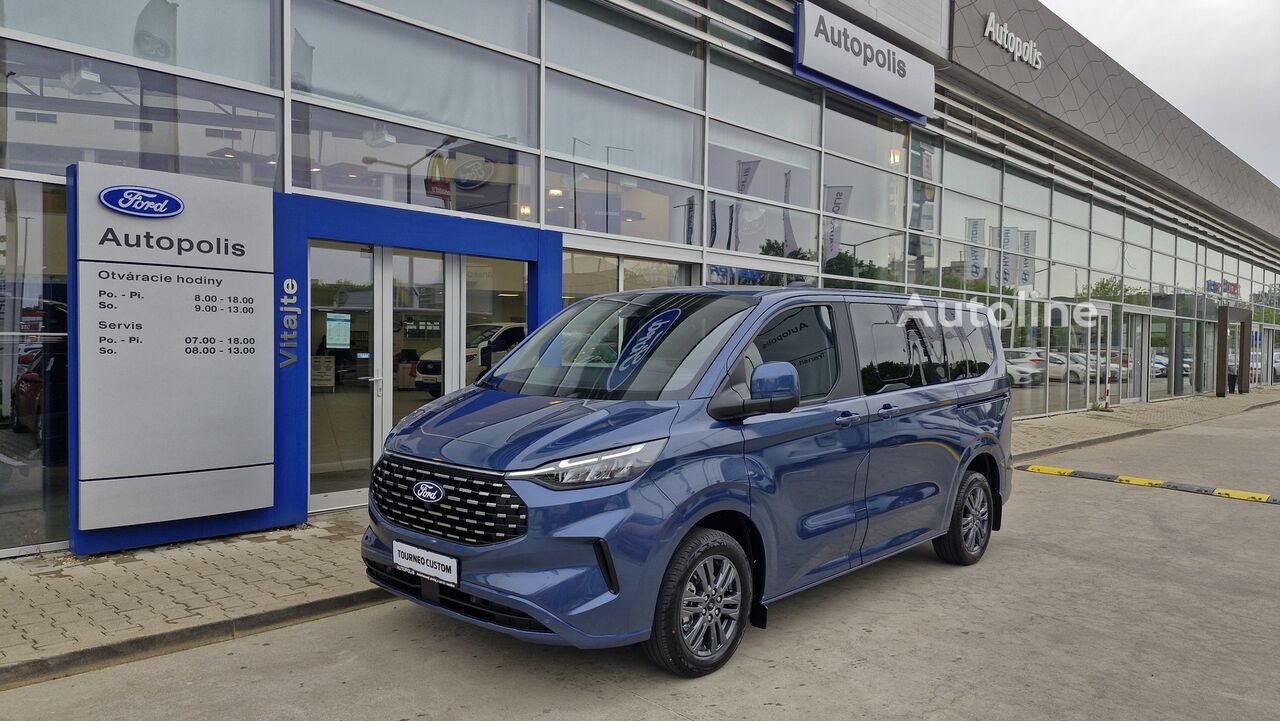 Novi Ford Tourneo Custom Titanium putnički minibus