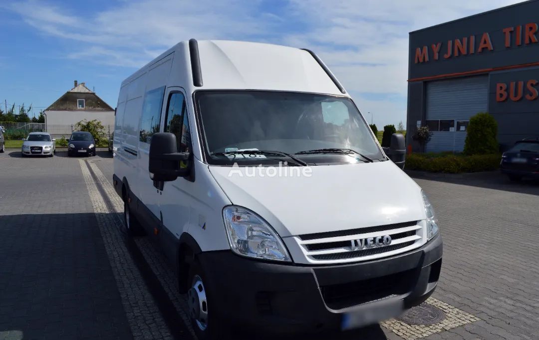IVECO Daily 35C15 Furgon Brygadówka 6-seater Doka Doubel Cabin kombi minibus