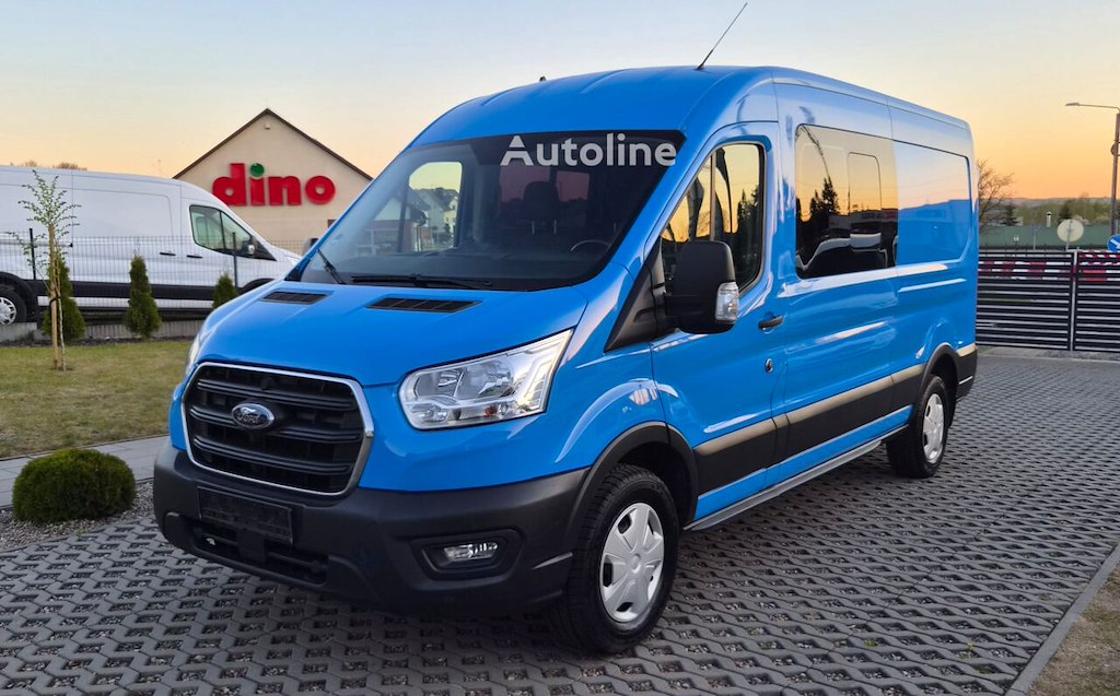 Ford Transit kombi minibus