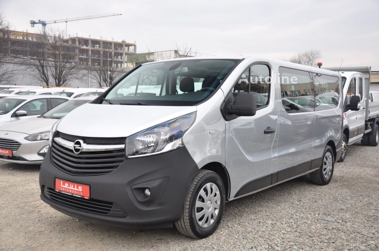 Opel Vivaro Kombi 9 Locuri kombi minibus