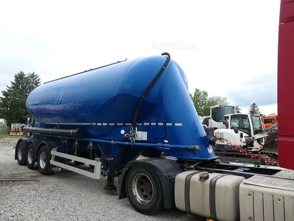 Spitzer SF2737 cisterna za prevoz cementa