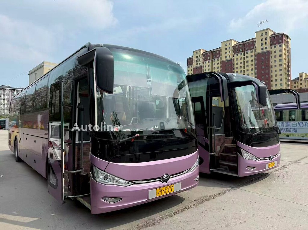 Yutong ZK6127 turistički autobus