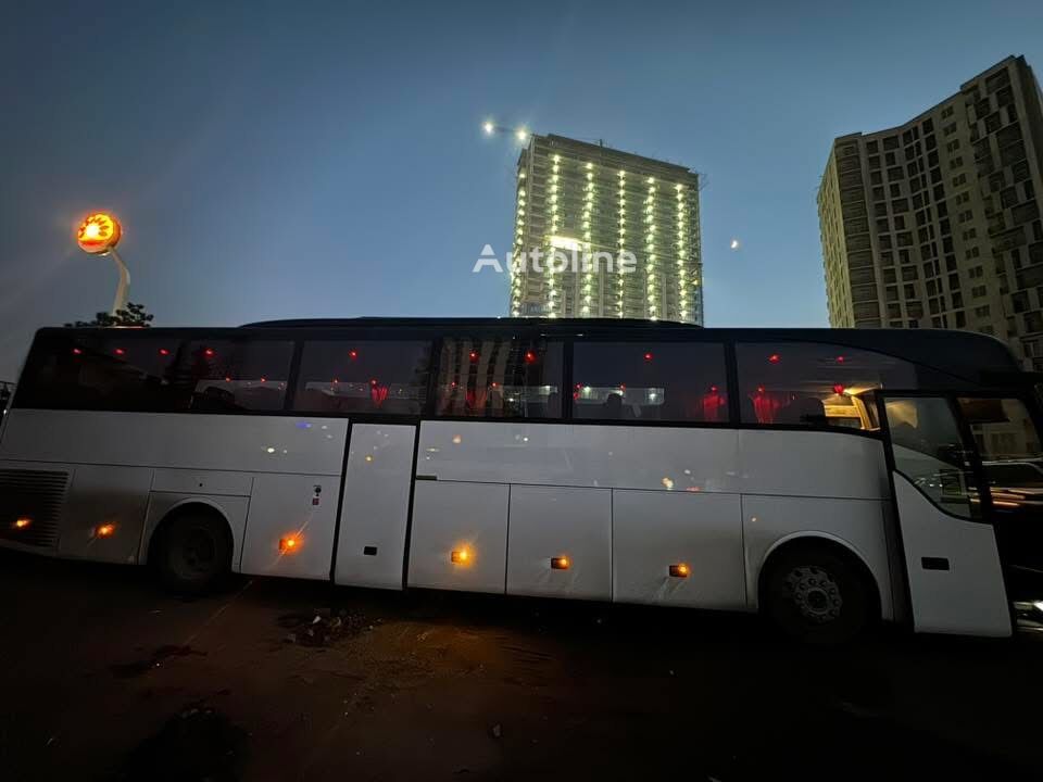 Novi Mercedes-Benz turismo turistički autobus