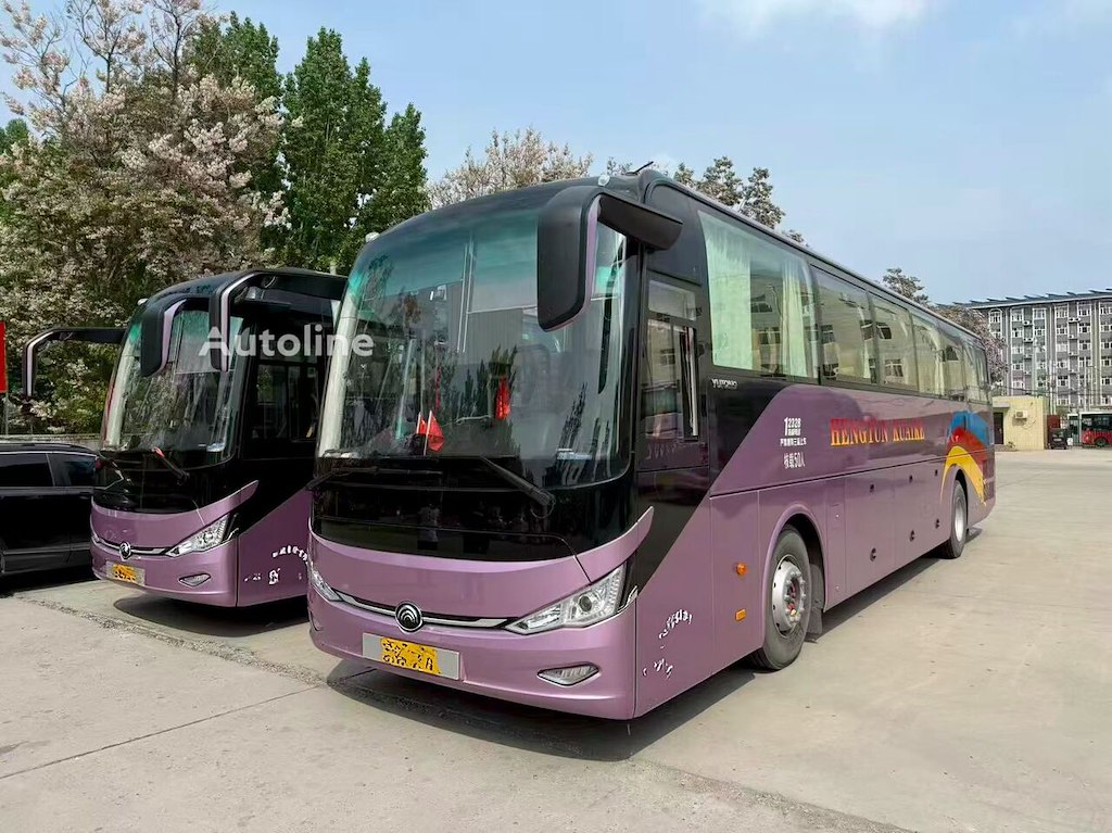 Yutong ZK6127 turistički autobus
