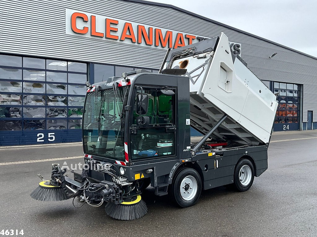 Schmidt Compact 400 Euro 6 with 3-rd brush vozilo za čišćenje ulica
