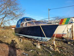 Prodaje se Solö Lyx III motorbåt / Boat čamac na aukciji