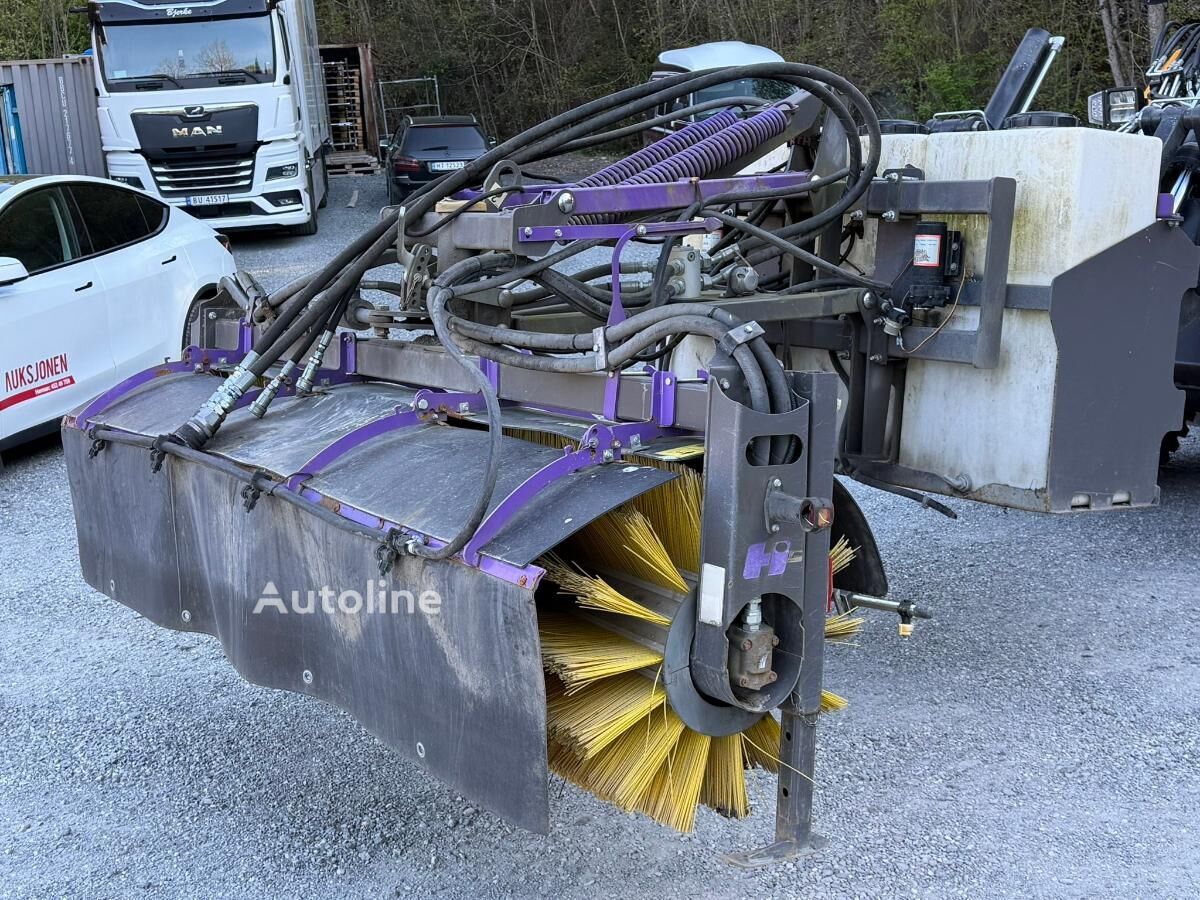 Prodaje se Holms SL-2.2 četku za čišćenje ulica na aukciji