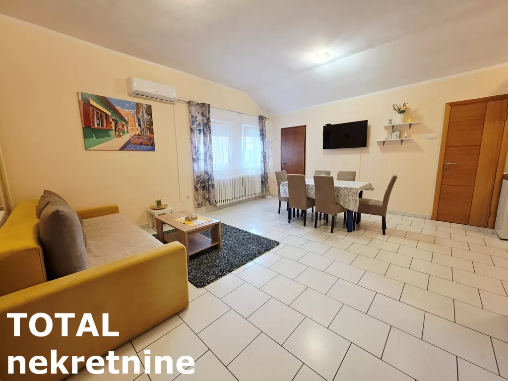 Stan,NOVI SAD,CENTAR,kv: 50.00, € 130000, ID: 1102619