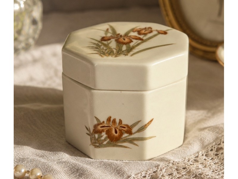Vintage japanska porcelanska kutija