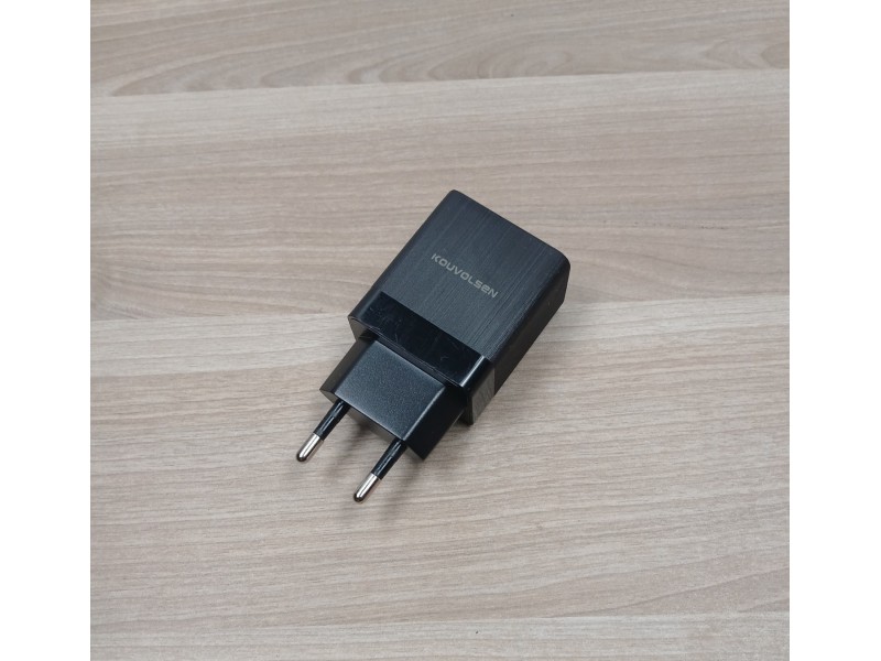 Brzi Punjač KOUVOLSEN CX-18, 18W