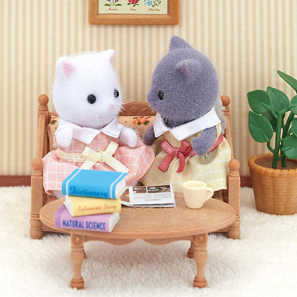Sylvanian Persian Cat Family EC5455