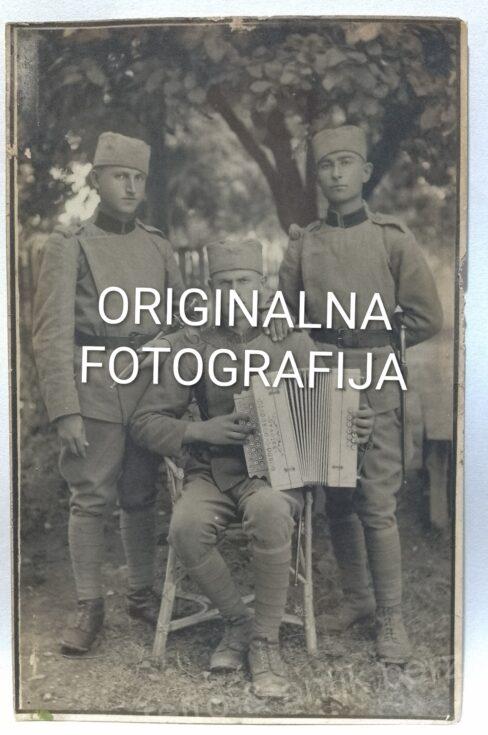 Prva srpska harmonika