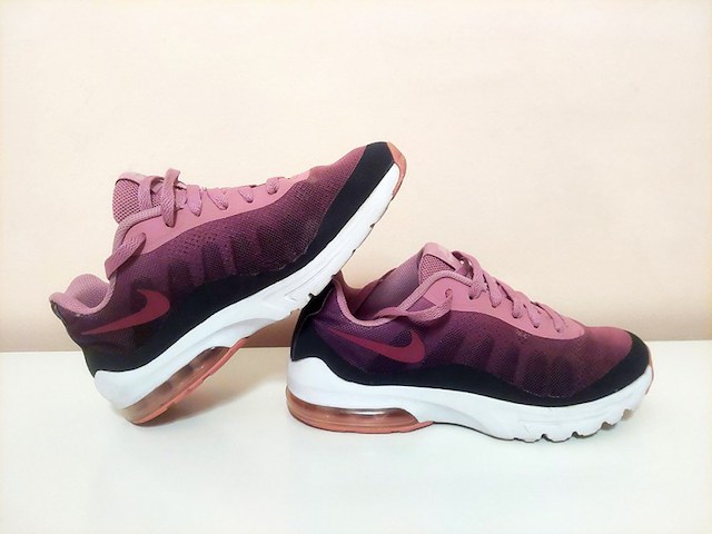 Nike Air Max Invigor patike 39